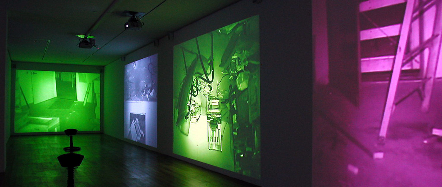 Bruce Nauman: Neons Corridors Rooms