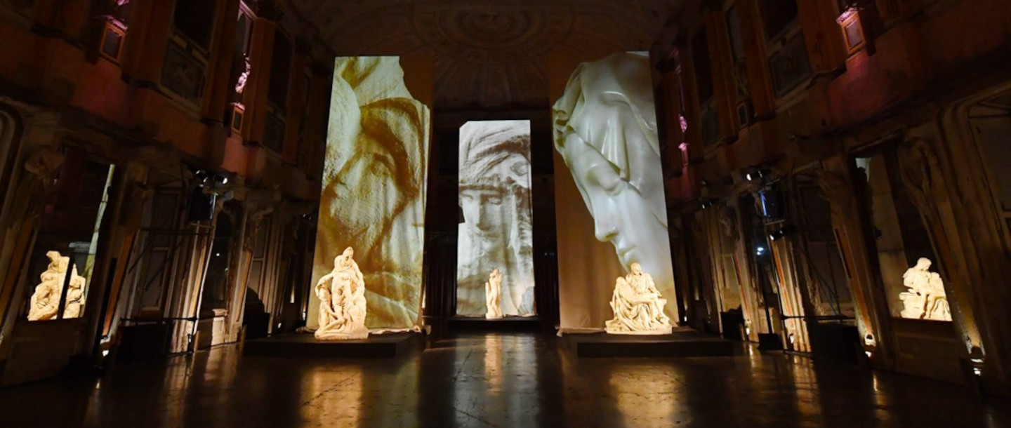 "Le Pietà" di Michelangelo. Tre calchi storici per la Sala delle Cariatidi