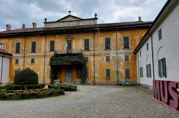 Bum! Enrico Baj e l'arte nucleare